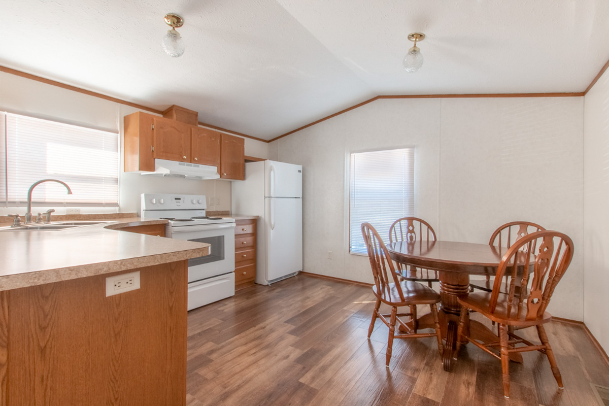 Fast Delivery And Set-Up, Spacious 4 Season Insulated Floor Plans, Move ...